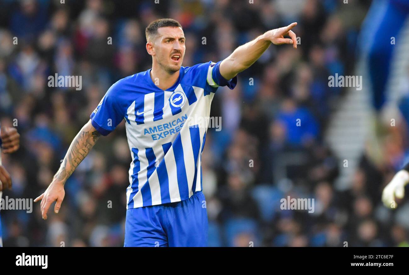 Footballer lewis dunk hi-res stock photography and images - Alamy