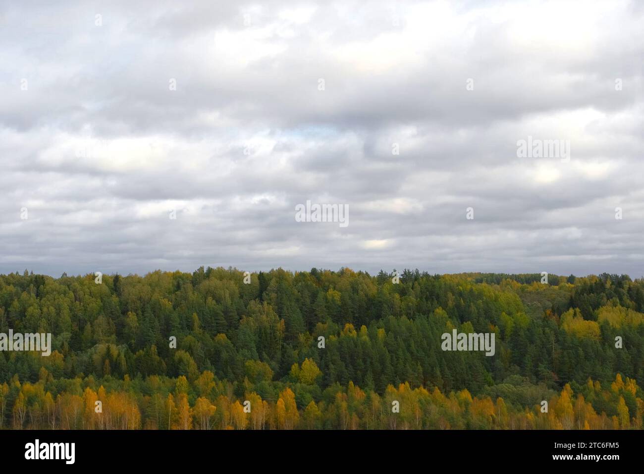 Aerial video over low clouds hi-res stock photography and images - Alamy