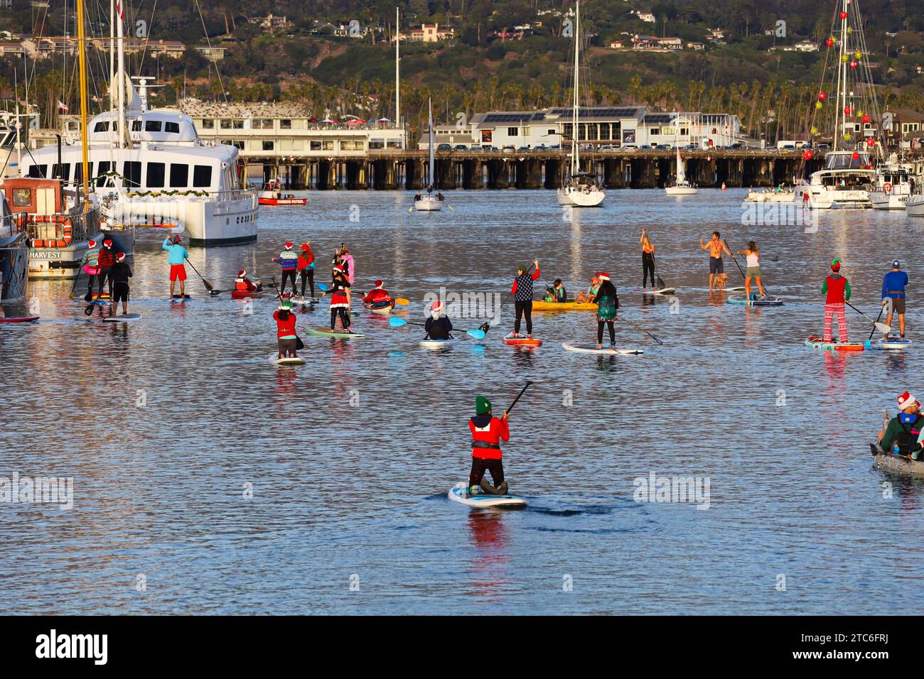 Santa Barbara, California, U.S.A. 10th Dec, 2023. PARADE OF LIGHTS ...