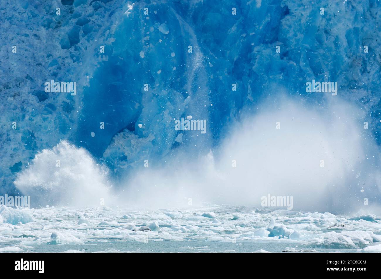 Ice falling off glacier hi-res stock photography and images - Alamy