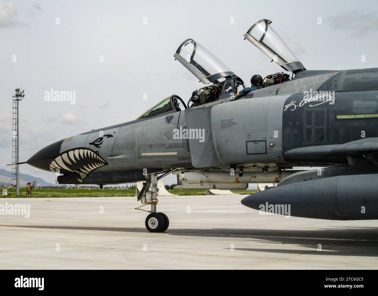 Turkish Air Force F-4E Phantom Stock Photo - Alamy
