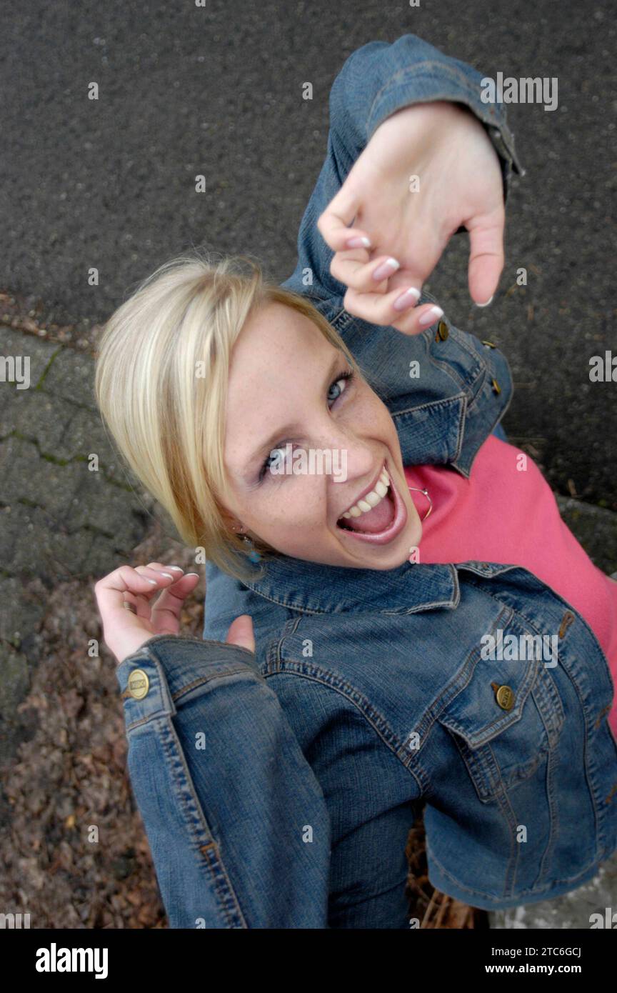 Glücklich mensch gesicht hi-res stock photography and images - Alamy