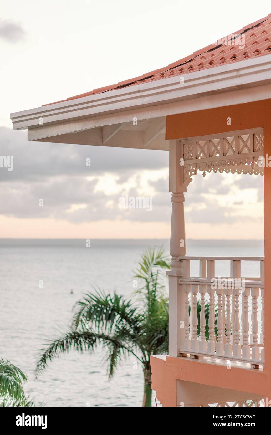 Balcony ocean hi-res stock photography and images - Alamy