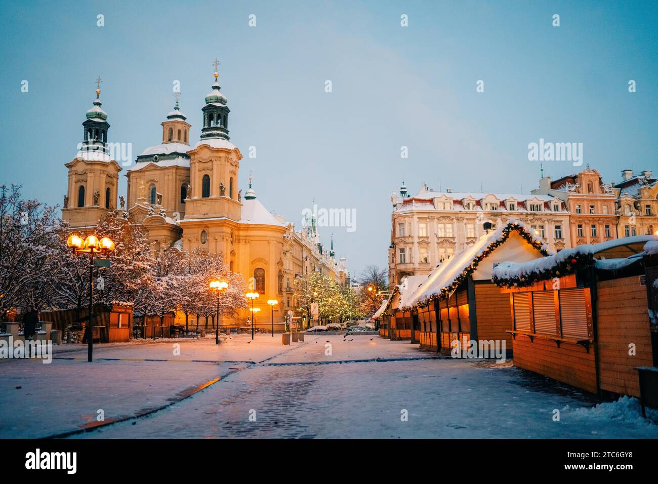 Prague snow tourism hi-res stock photography and images - Alamy