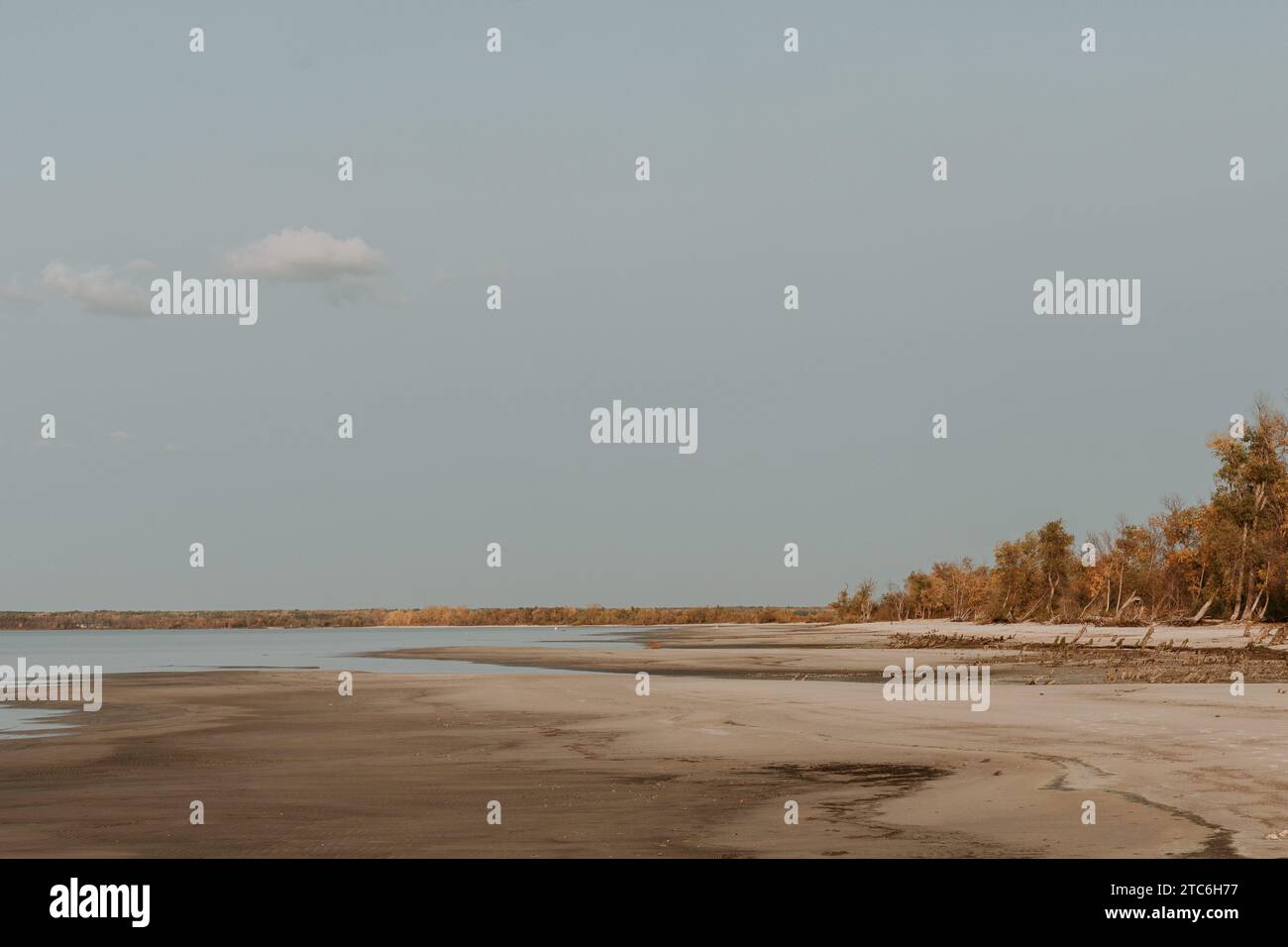 Calm Day at the Beach with sand bars Stock Photo - Alamy