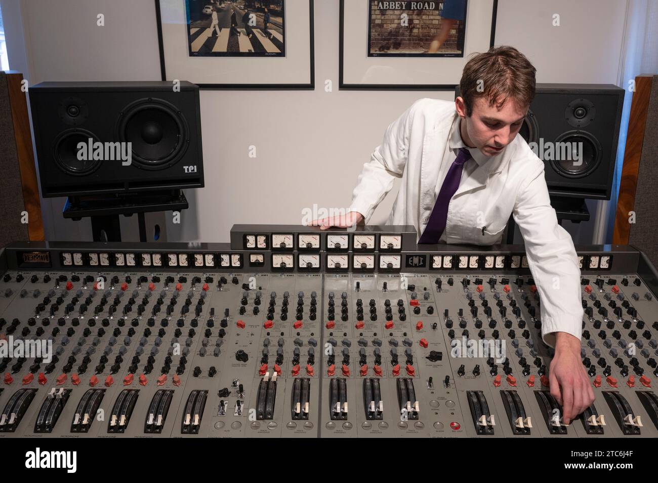 Bonhams, Knightsbridge, London, UK. 11th Dec, 2023. Sound of The ...