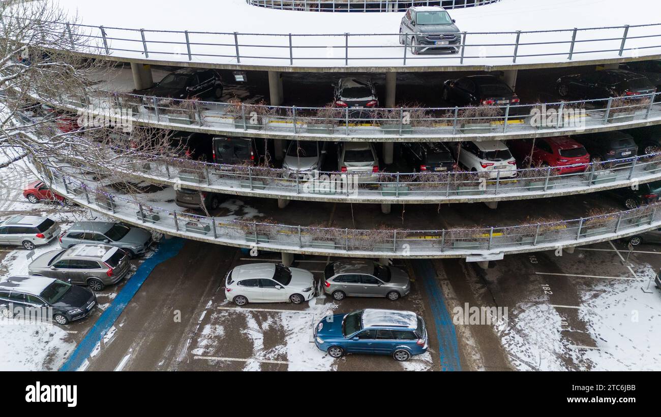 Car park multistory hi-res stock photography and images - Alamy