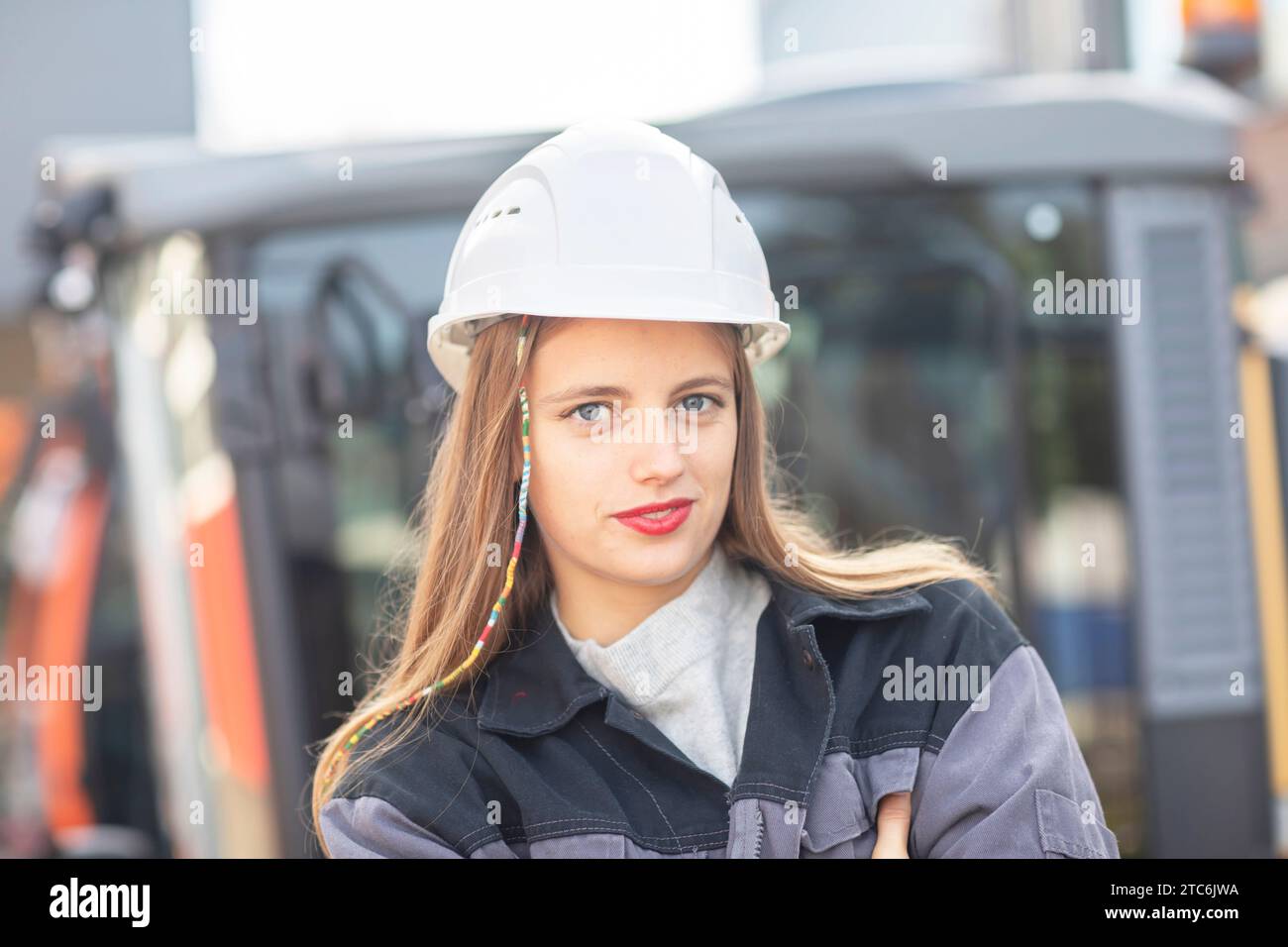 Portrait female industrial engineer hi-res stock photography and images ...