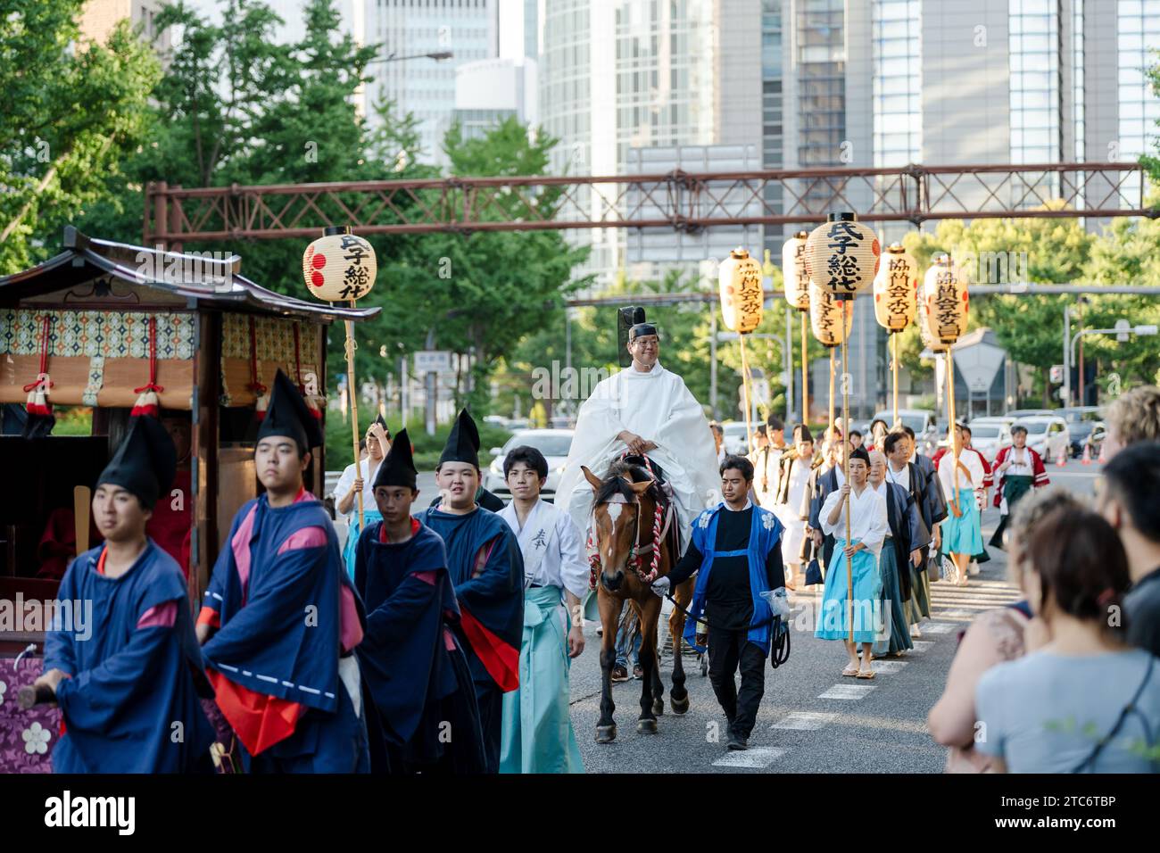 Osaka japan crowd people wearing hi-res stock photography and images ...