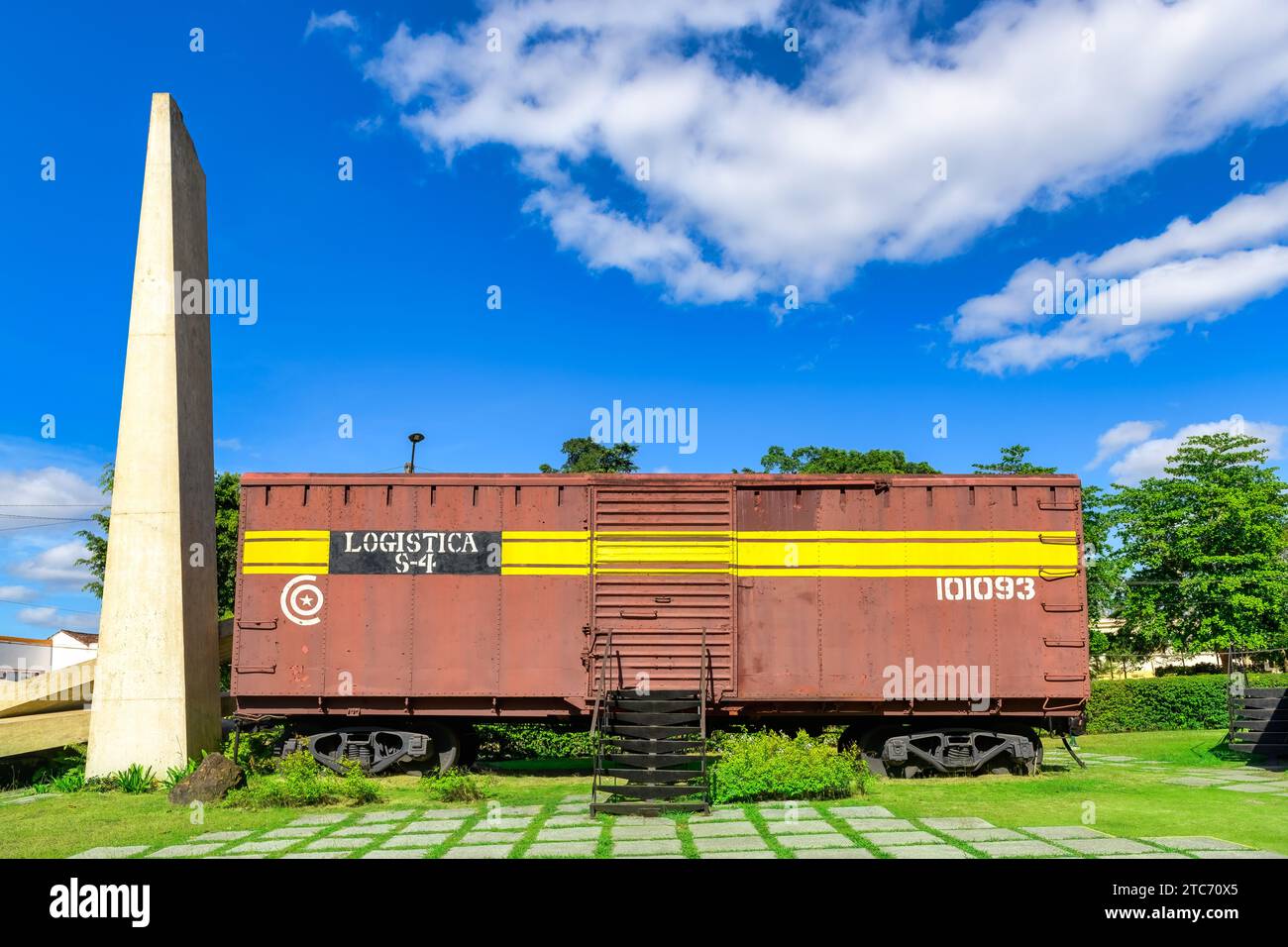 Monument to the Derailment of the Armoured Train, Santa Clara, Cuba ...
