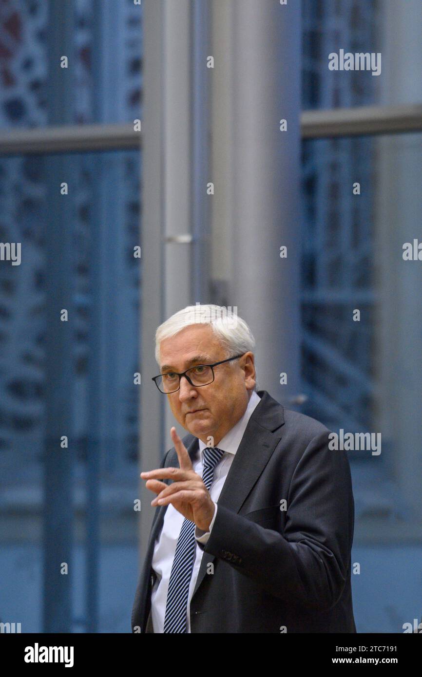 Magdeburg, Germany. 11th Dec, 2023. Michael Richter (CDU), Minister of ...