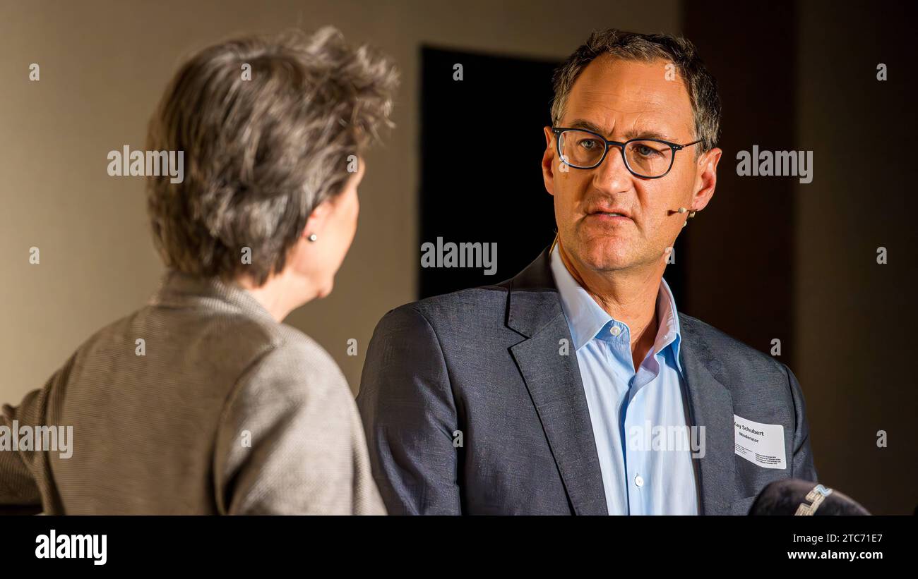 Kay schubert kommunikationsberat hi-res stock photography and images ...