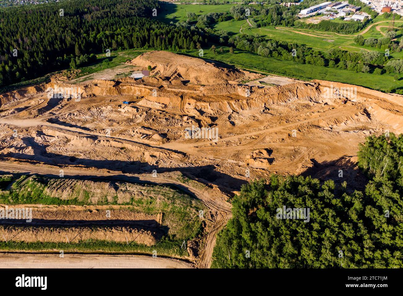 Sand extracting hi-res stock photography and images - Alamy