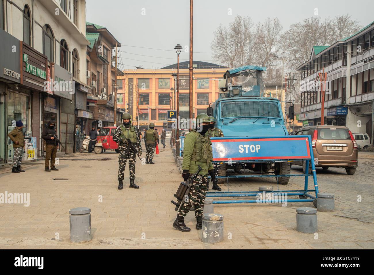 Indian courts hi-res stock photography and images - Alamy