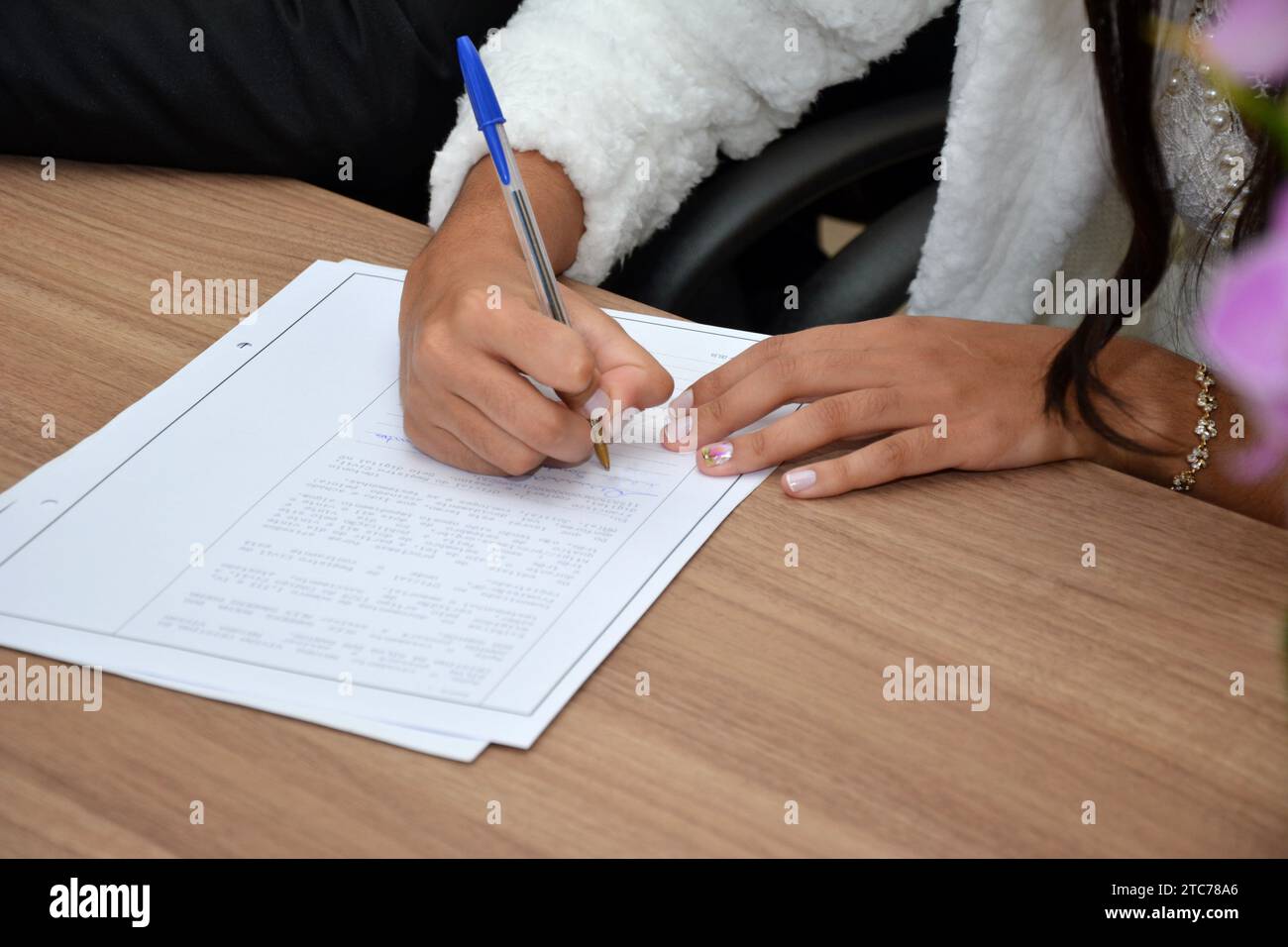 Woman pen documents hi-res stock photography and images - Alamy