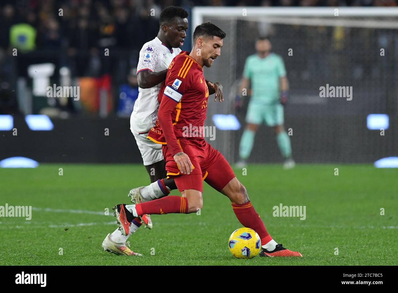 Michael Kayode of Fiorentina,Lorenzo Pellegrini of AS Roma during the ...