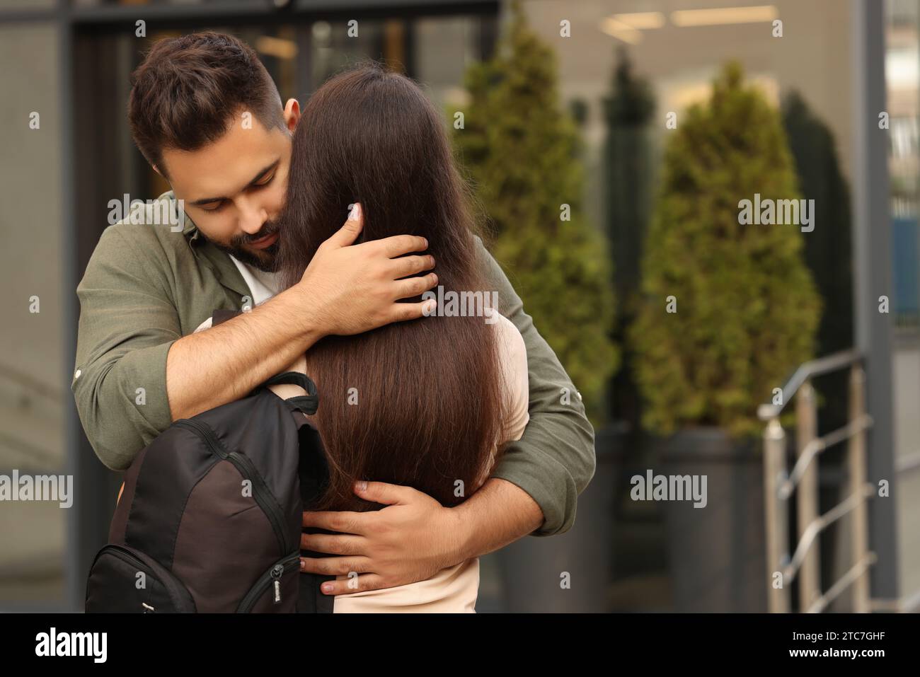 Long distance relationship young hi-res stock photography and images ...