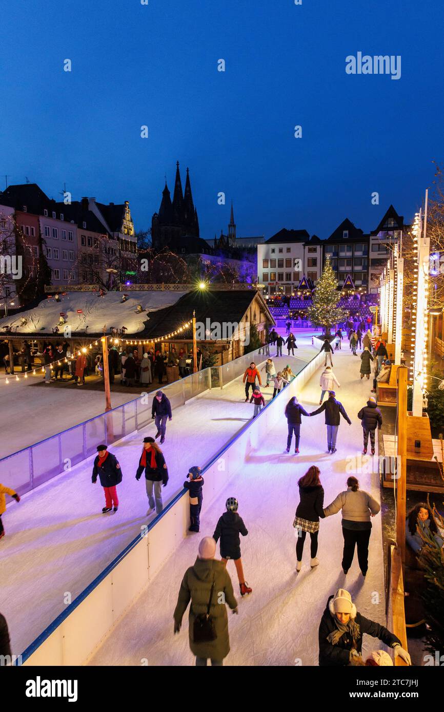 ice skating rink on the Christmas market at the Heumarkt in the ...