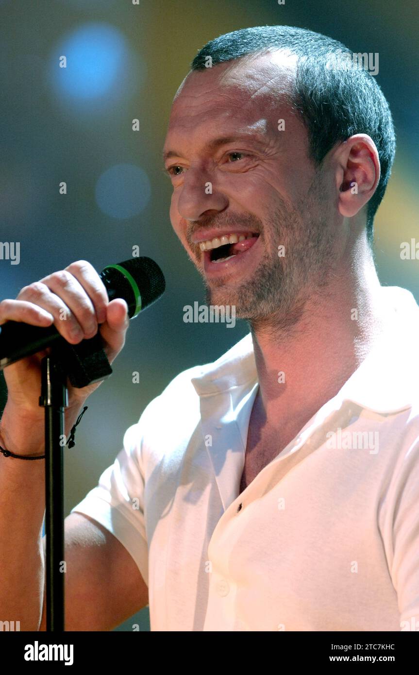 Biagio antonacci cd live hi-res stock photography and images - Alamy