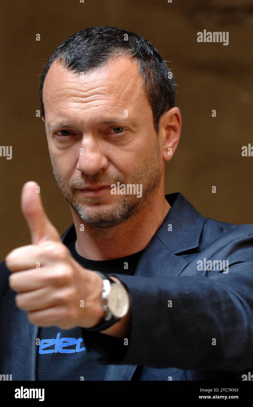 Biagio antonacci photo session hi-res stock photography and images - Alamy
