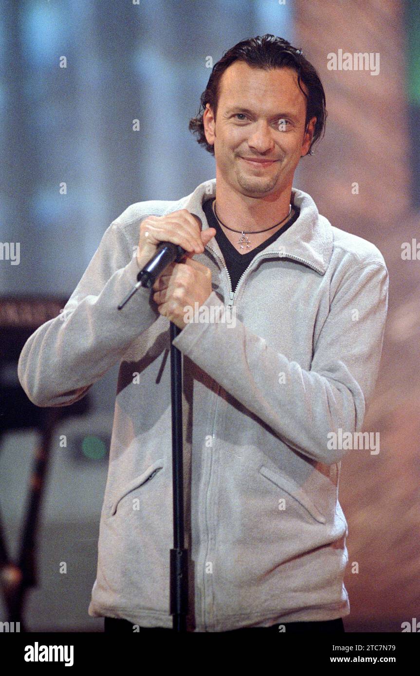 Antonacci superclassifica show hi-res stock photography and images - Alamy