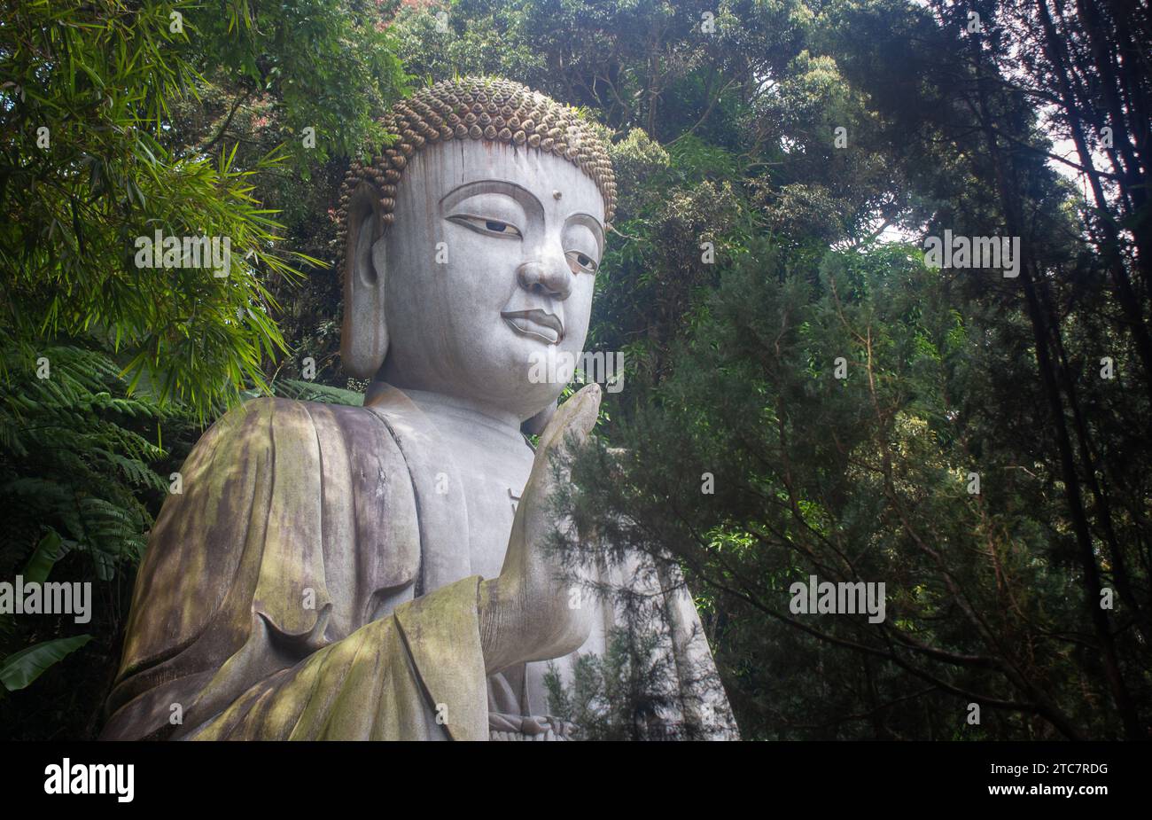 The big buddha statue at Chin Swee Caves Temple in Genting Highlands ...