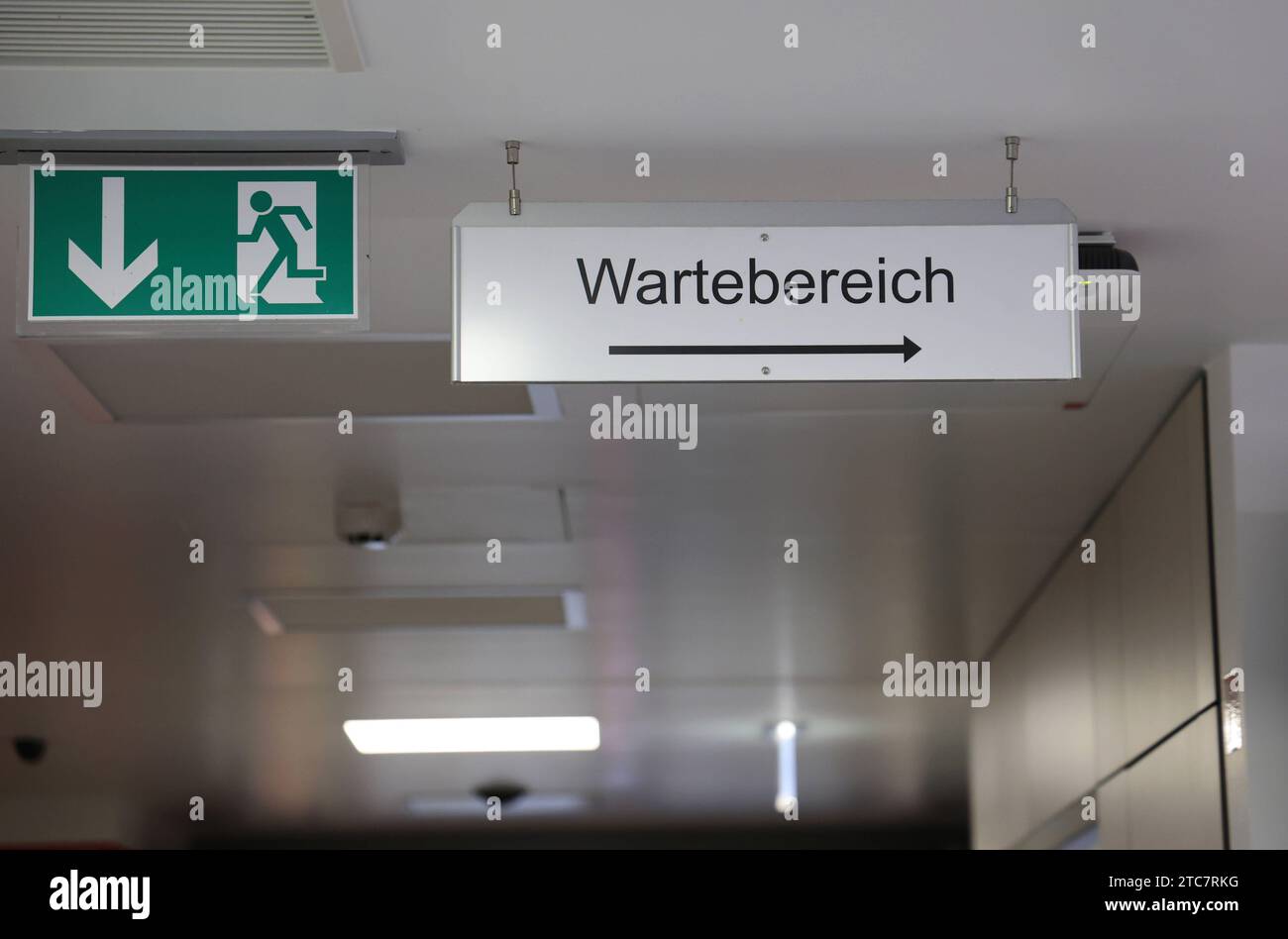 Kmg symbol hi-res stock photography and images - Alamy