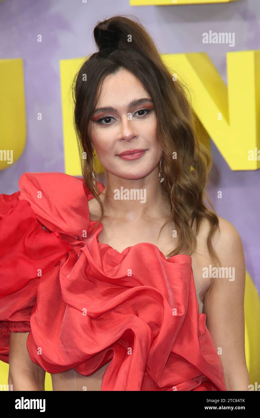 Bella Dayne attends Berliner Filmpremiere 'Girl You Know It's True ...