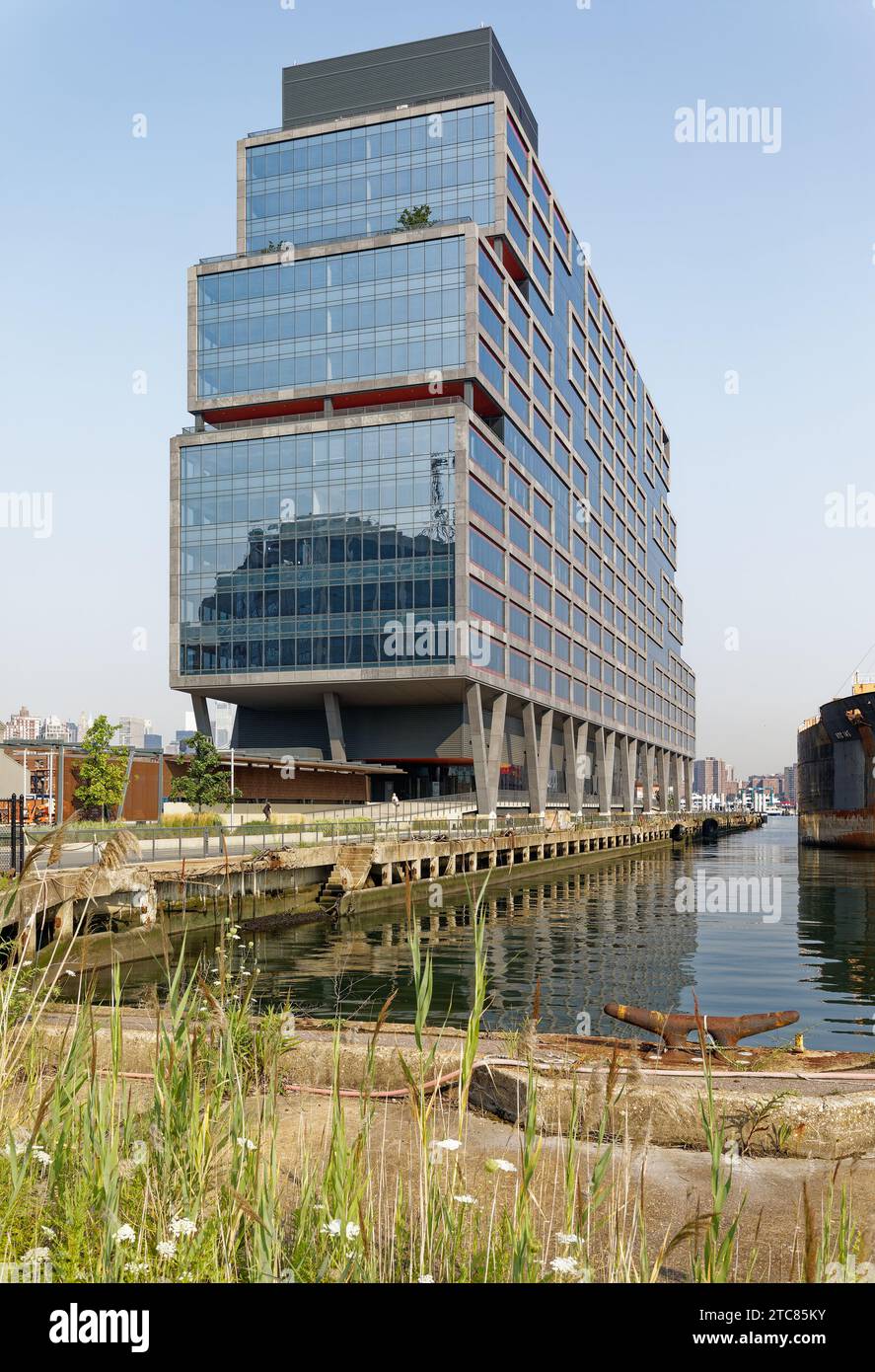 S9 Architecture designed Dock 72, a collaborative-work-oriented office ...