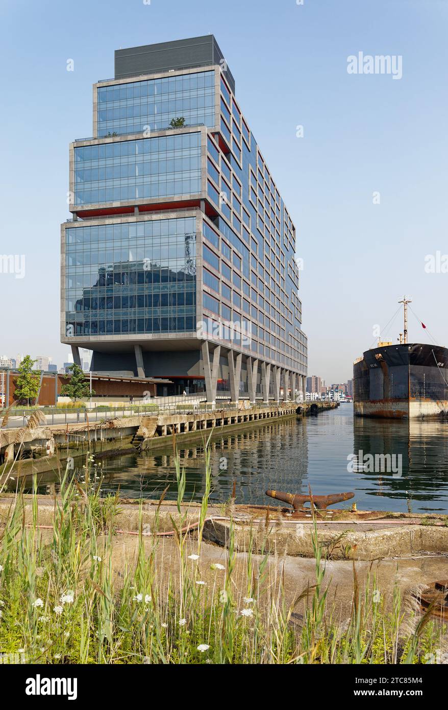 S9 Architecture designed Dock 72, a collaborative-work-oriented office ...