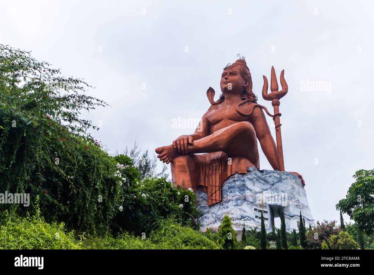hindu god lord shiva isolated statue with bright background at morning ...