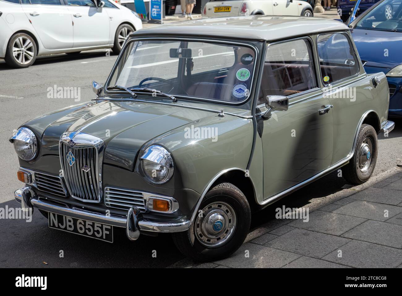 Wareham, Dorset, UK, September 18 : View of an Old Riley car in Wareham ...