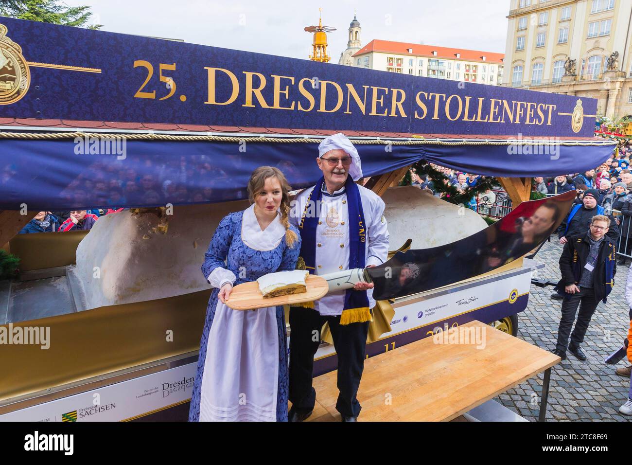 Dresden Stollen Festival Hi res Stock Photography And Images Alamy Dresden Stollen Festival Hi res Stock Photography And Images Alamy