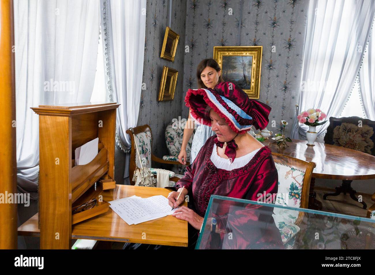 Living Castle, A Visit to the Royal Family Stock Photo - Alamy
