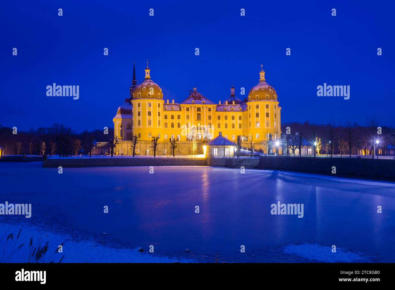 Moritzburg Baroque Palace in Winter Stock Photo - Alamy