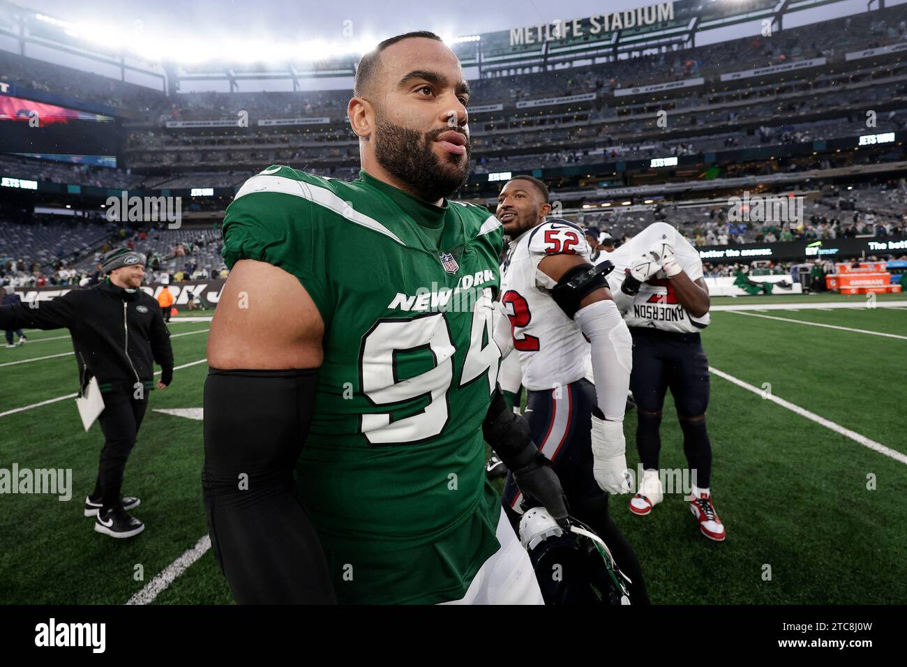 New York Jets defensive end Solomon Thomas (94) walks off the field ...