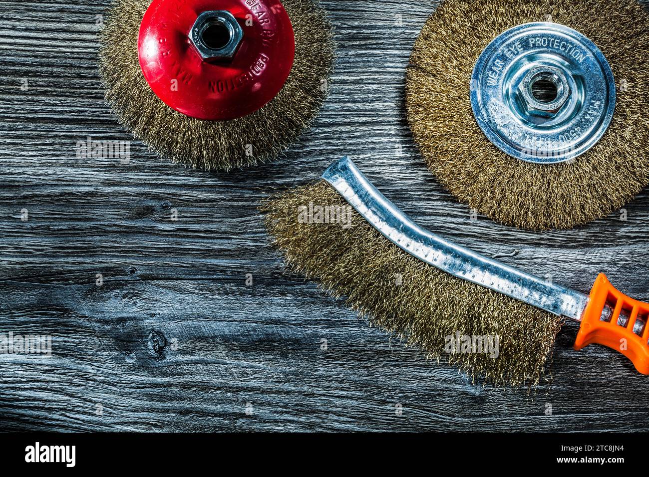 Wire brushes hi-res stock photography and images - Alamy