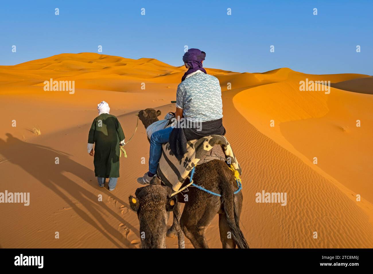 Sahara desert morocco tourist hi-res stock photography and images - Alamy