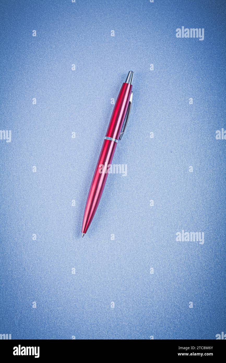 Red ball point pen hi-res stock photography and images - Alamy