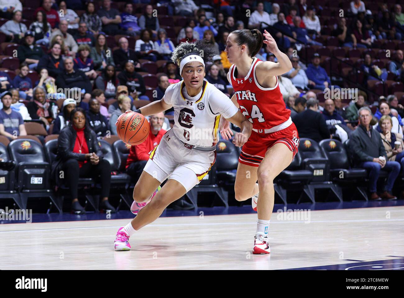 UNCASVILLE, CT - DECEMBER 10: South Carolina Gamecocks guard Te-Hina ...