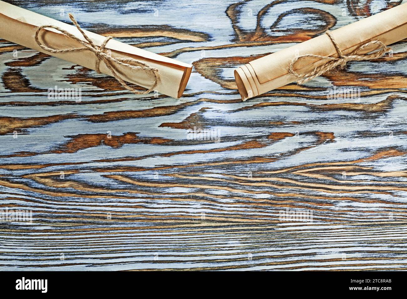 String bound hi-res stock photography and images - Alamy