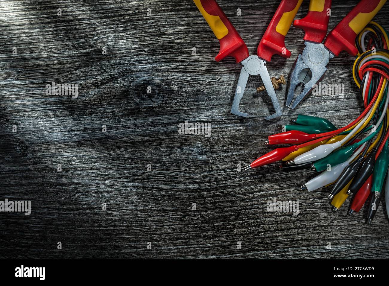 Wire cutter hi-res stock photography and images - Alamy