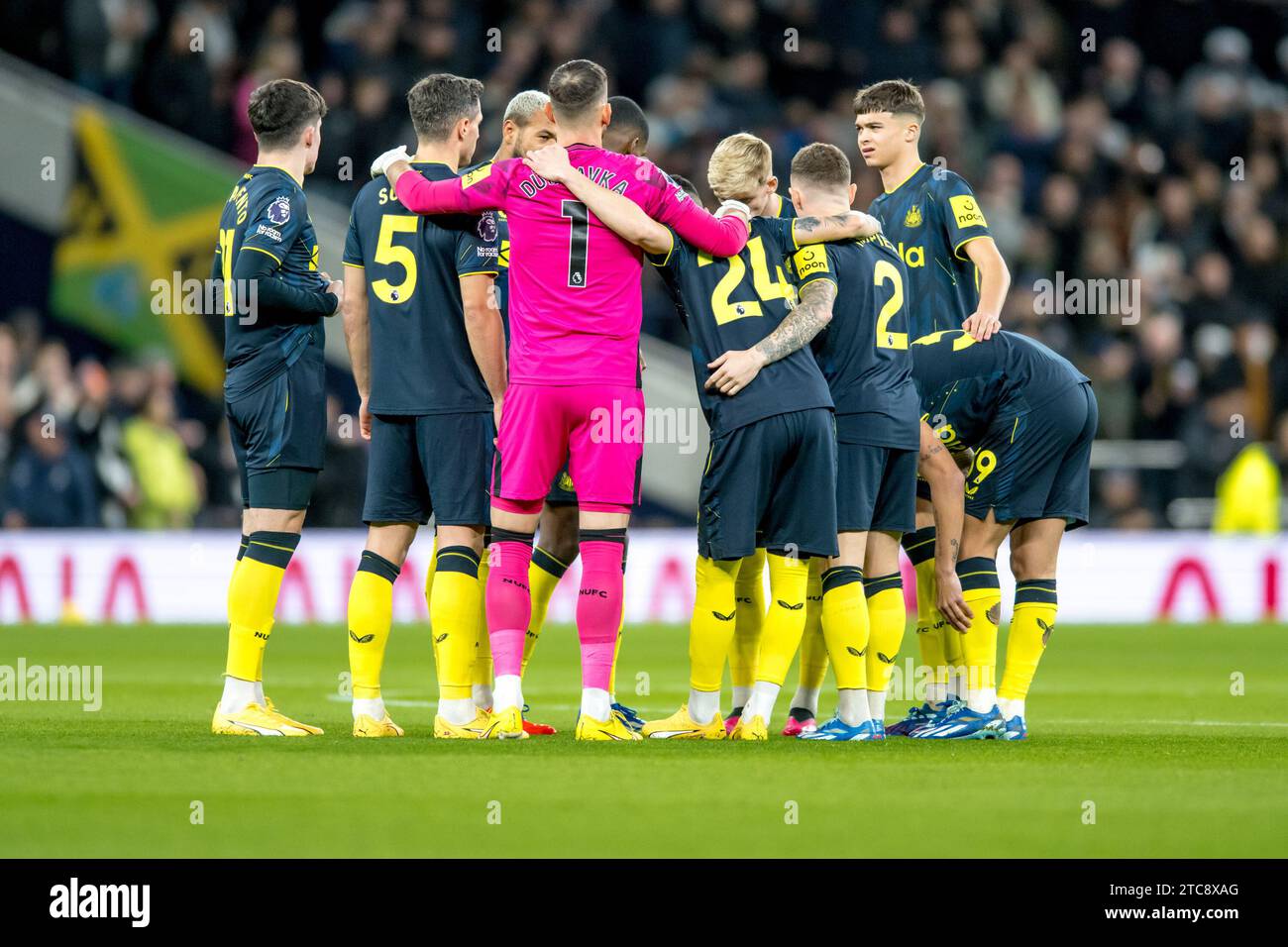 London, UK. 10th Dec, 2023. Newcastle United huddle at the begin of the ...