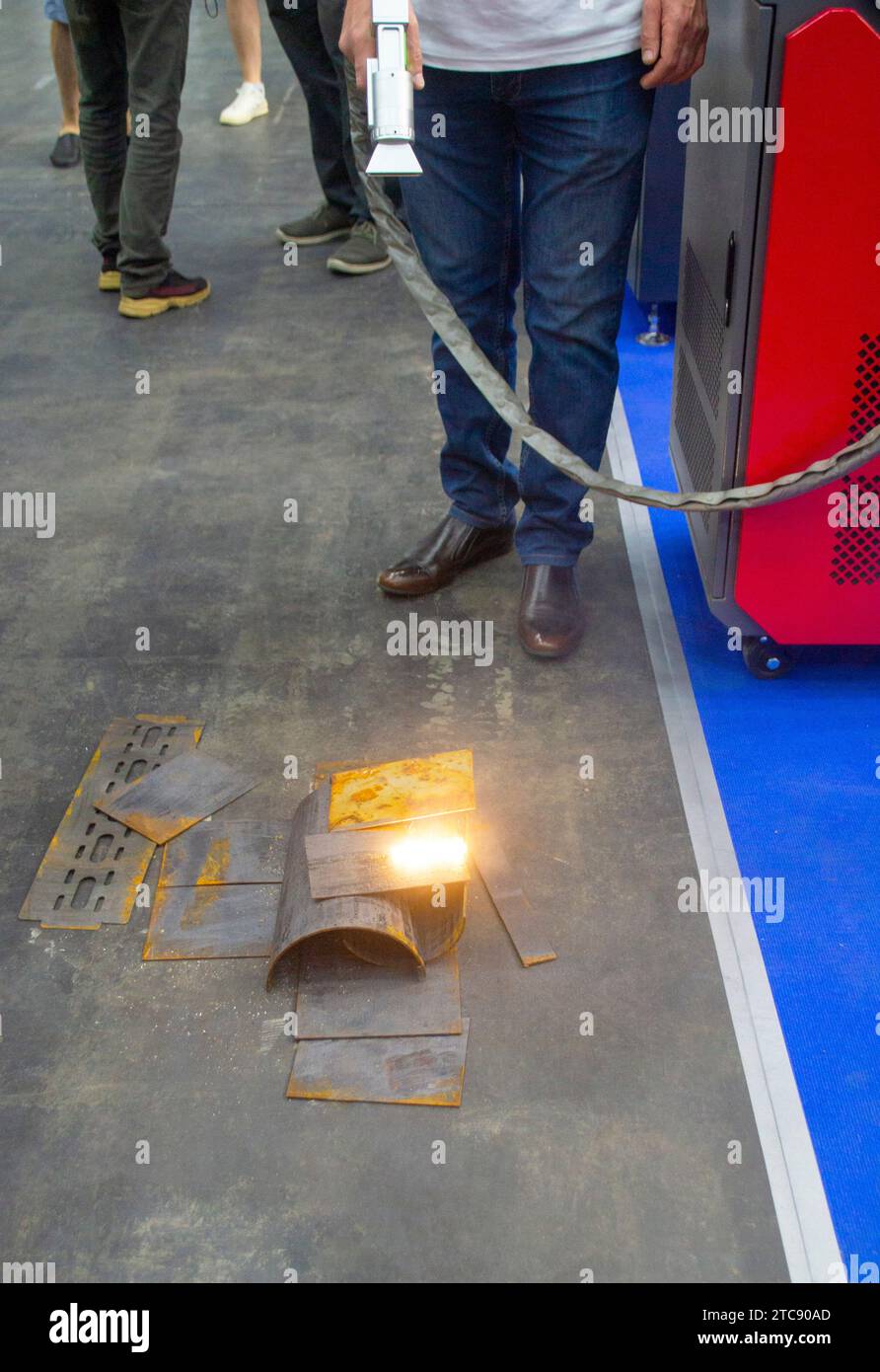 Laser metal cleaning. Metal cleaning with laser from rust. New modern ...