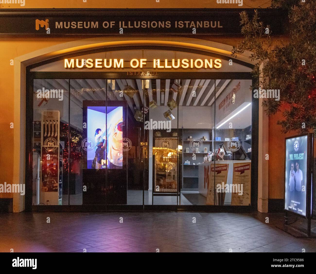 Istanbul, Turkey - October 18, 2023: Museum of Illusions at Istiklal ...