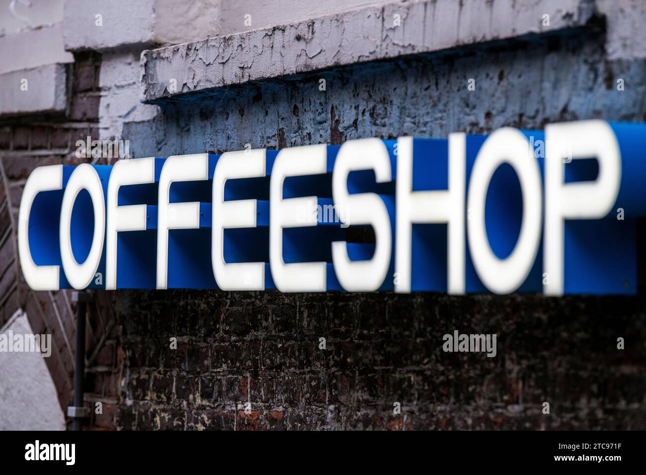 Holland sign hi-res stock photography and images - Alamy