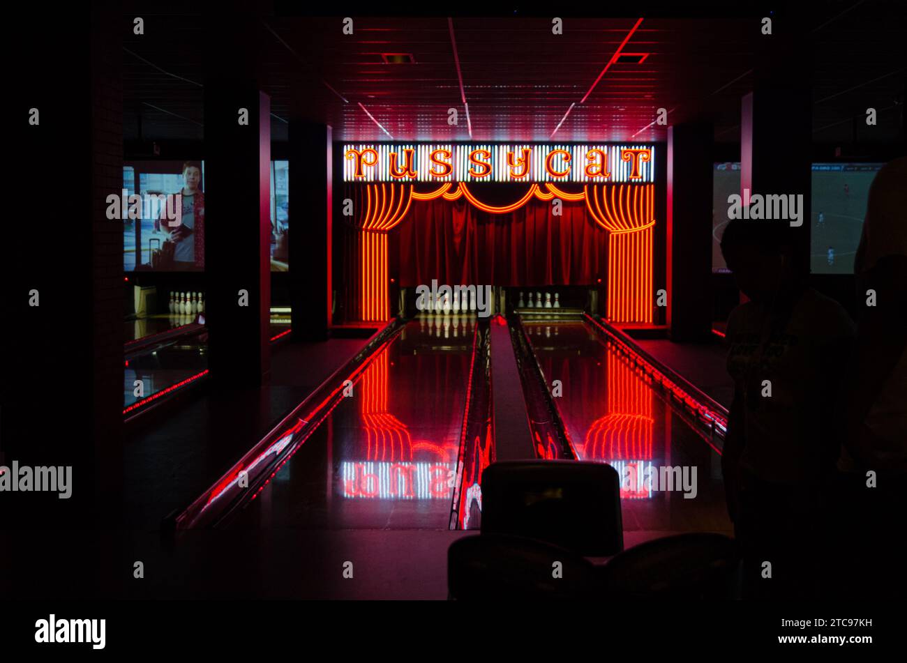 Bowling alley new york city hi-res stock photography and images - Alamy