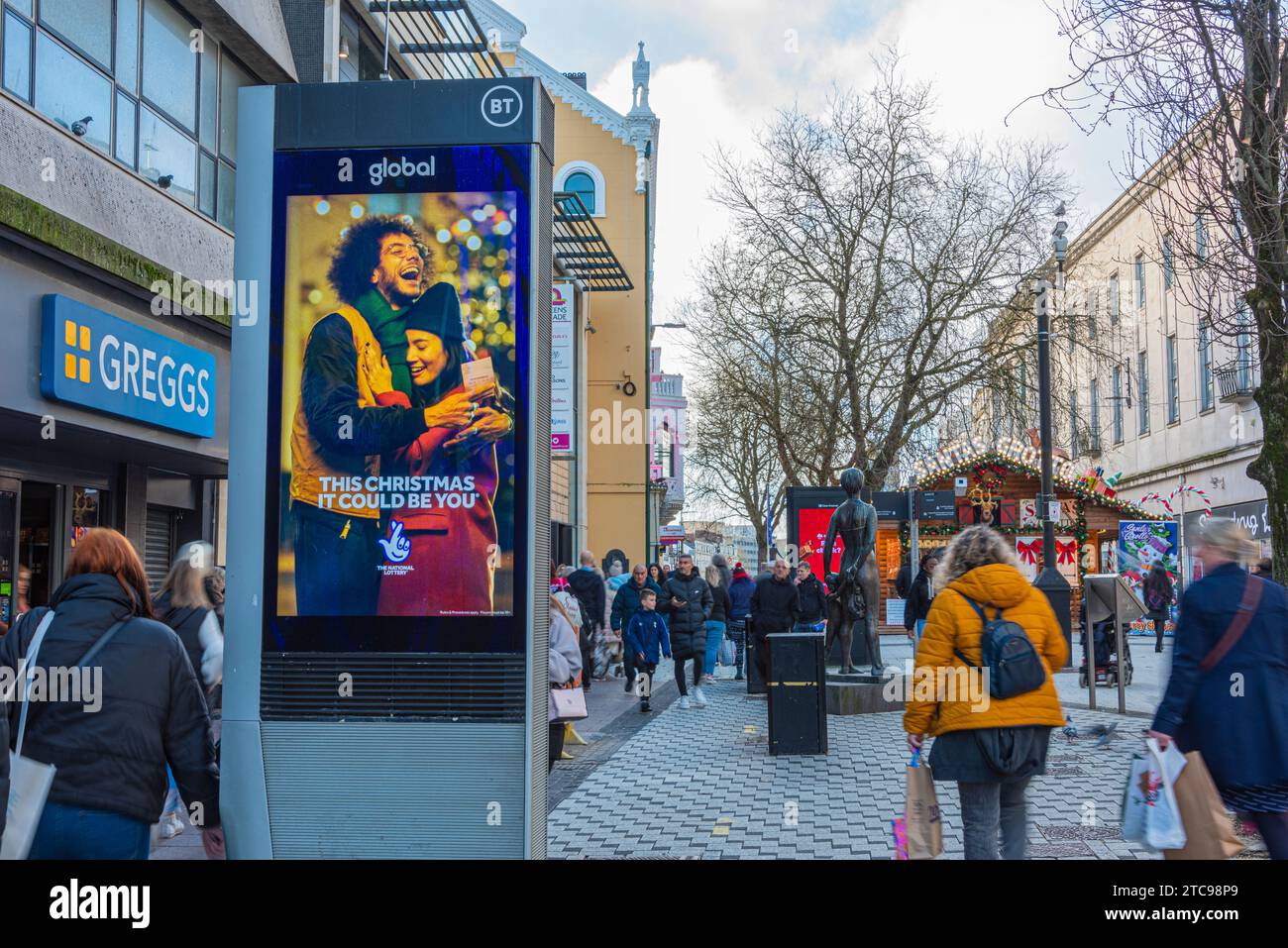 Digital Advertising screen on Cardiff Queen Street Stock Photo - Alamy