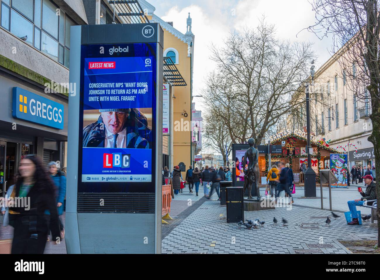 Digital Advertising screen on Cardiff Queen Street Stock Photo - Alamy