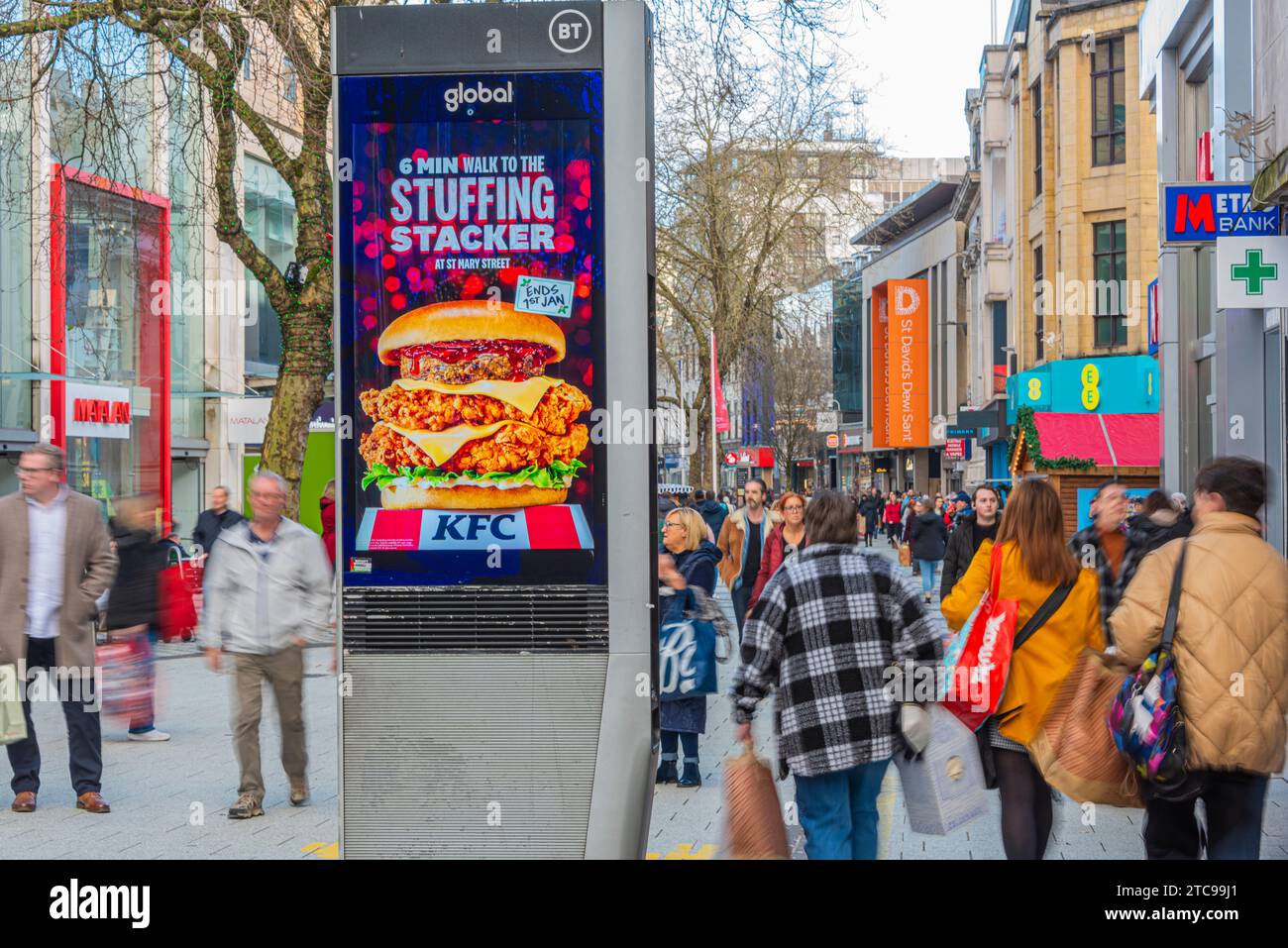 Digital Advertising screen on Cardiff Queen Street Stock Photo - Alamy